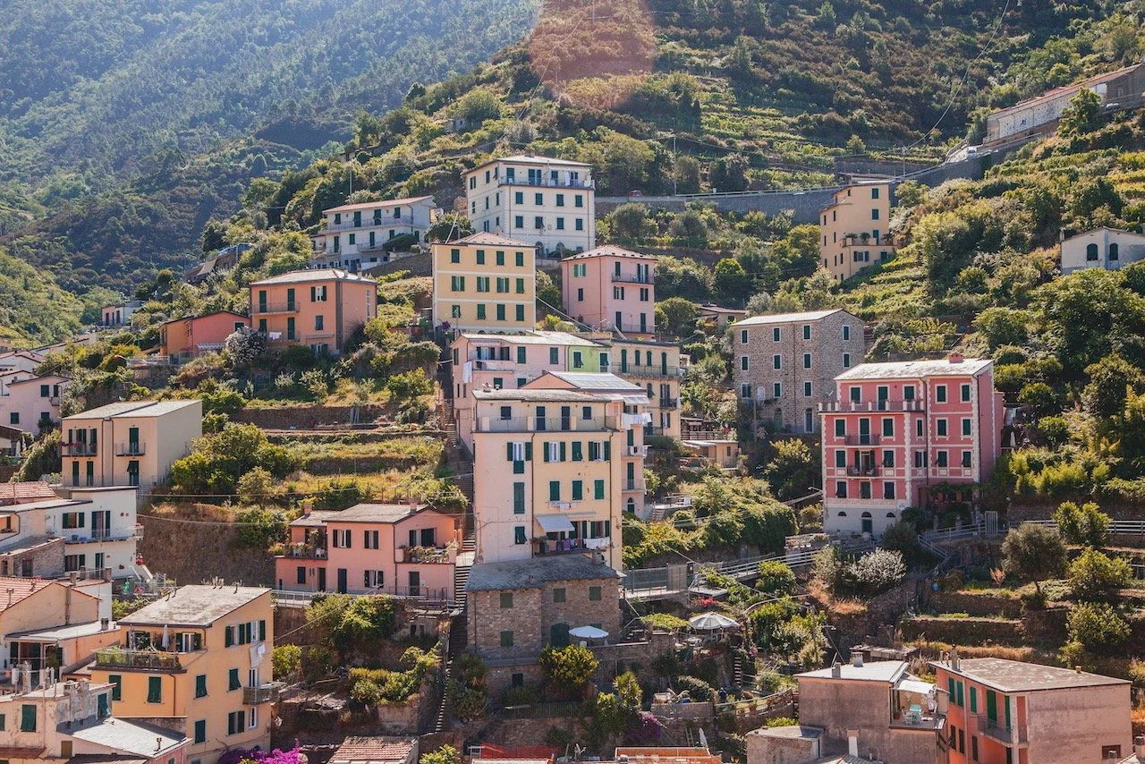 A Journey through the towns of Cinque Terre: Riomaggiore — eCKsplorer