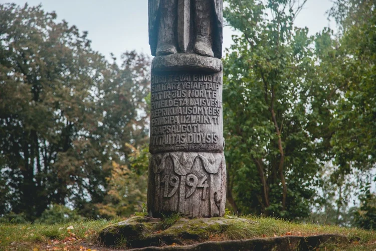 A day trip to Trakai to see the gorgeous Trakai Island Castle in ...