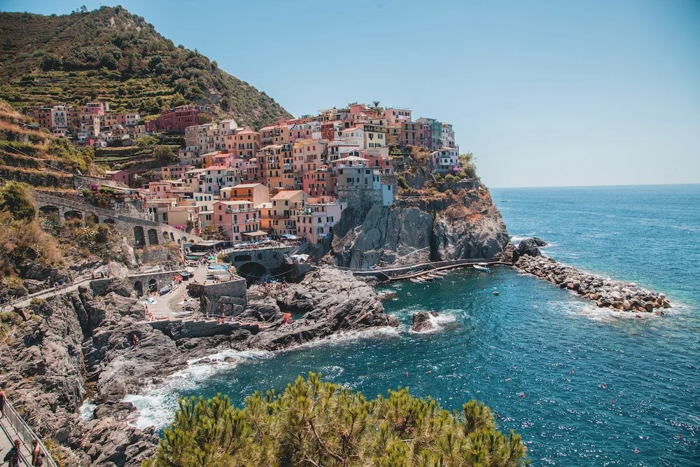 A Journey through the towns of Cinque Terre: Manarola — eCKsplorer