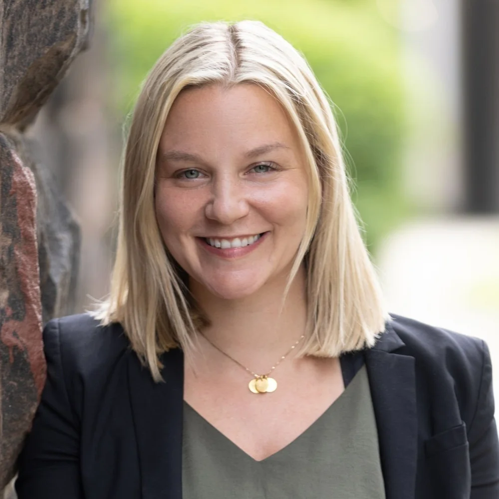 Leadership — FrontLine Service