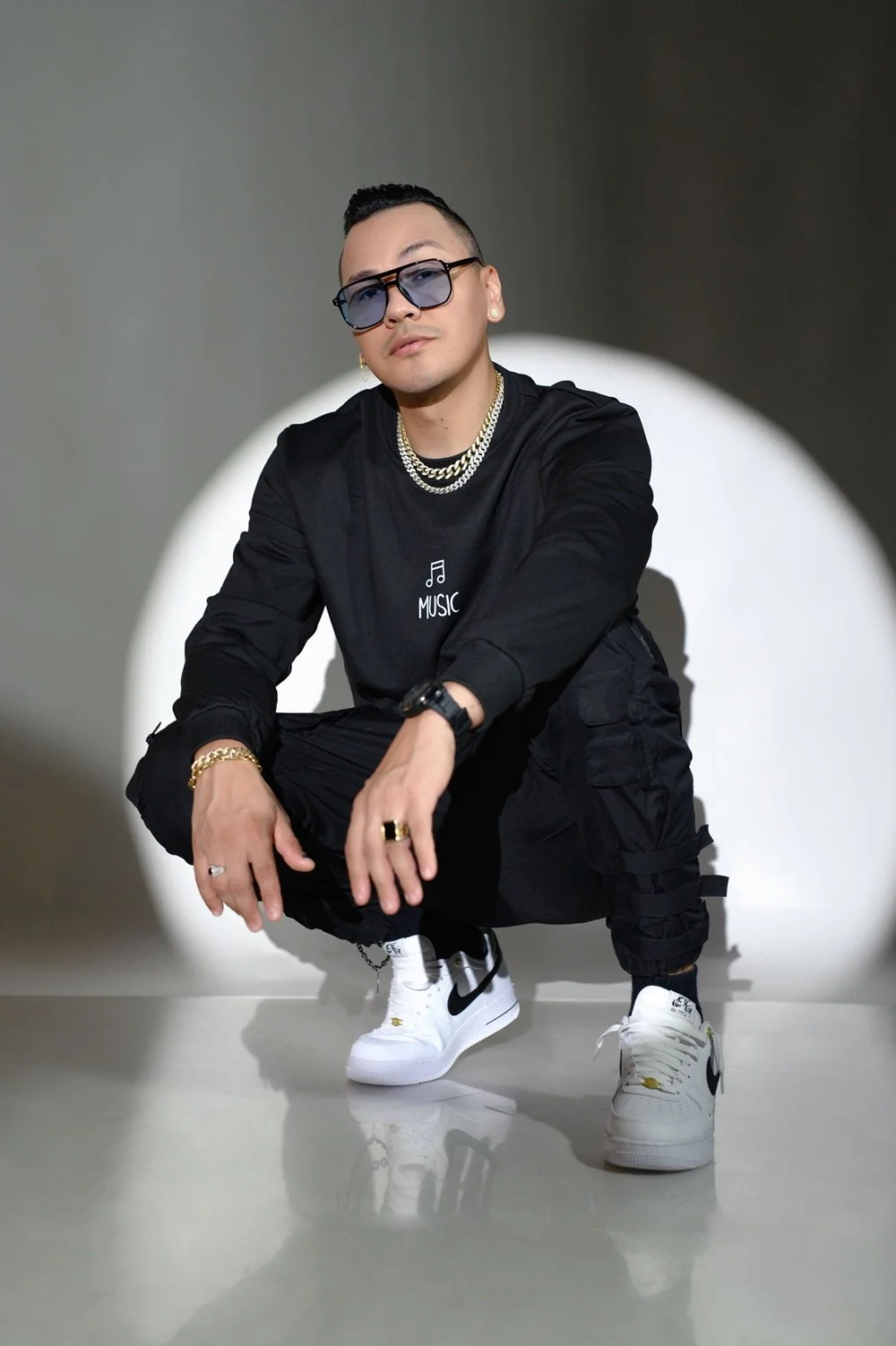 A ritmo de vallenato FLEX presenta su nuevo sencillo "AY AMOR ...