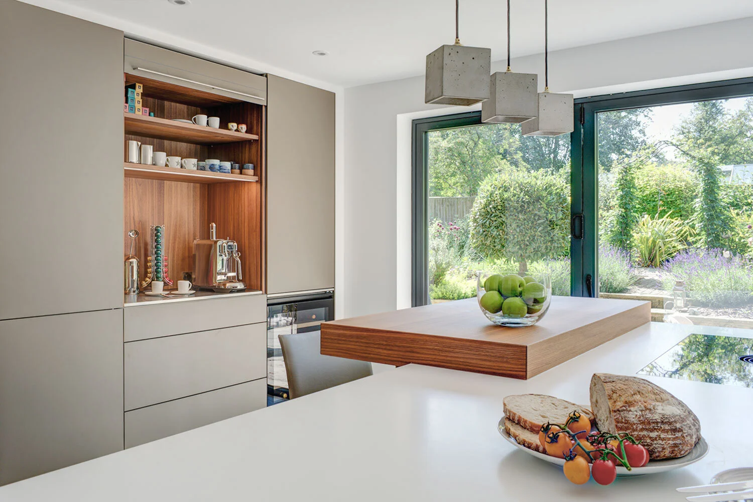 Hobson's Choice | Accents of Walnut - a bulthaup b3 kitchen
