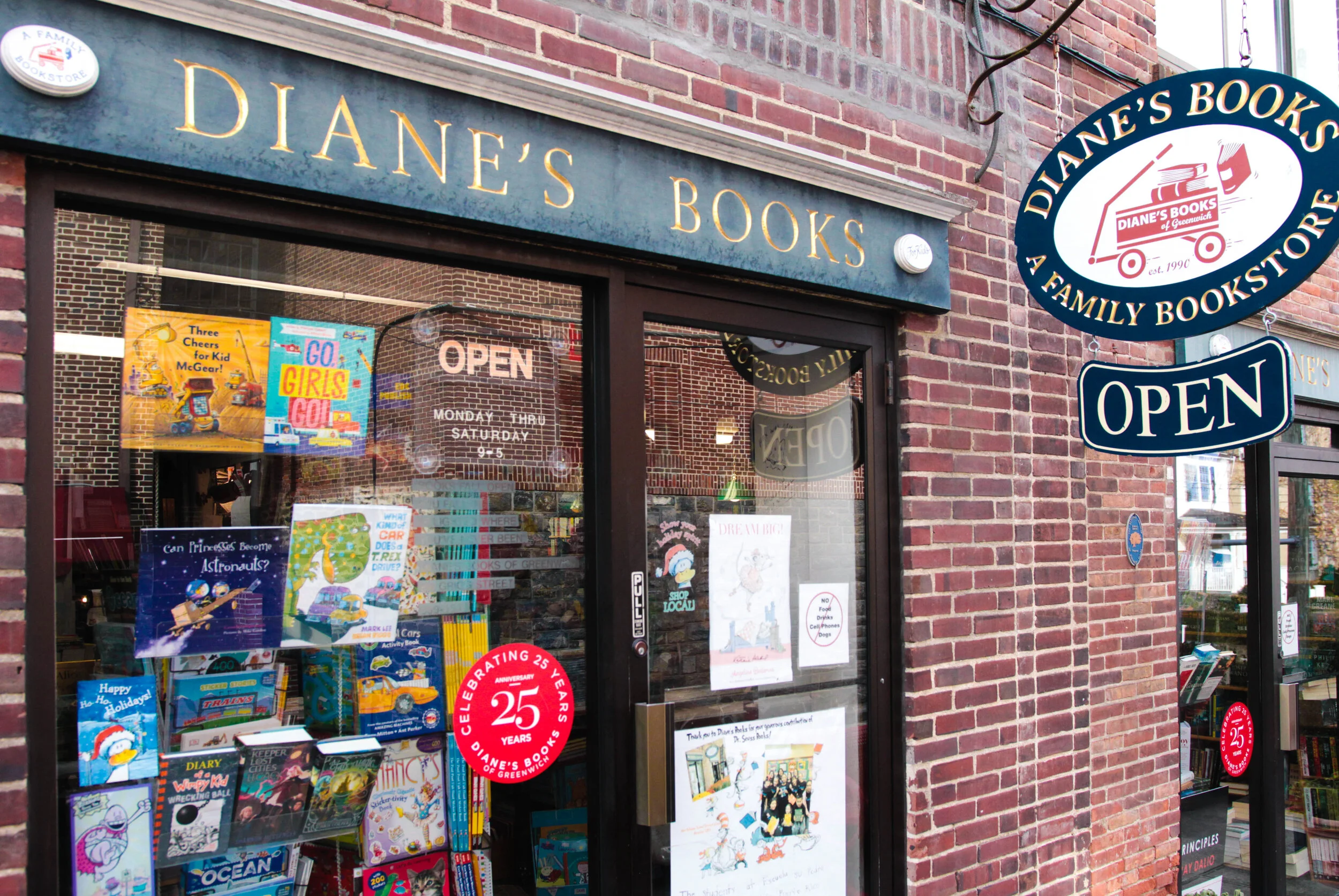 Diane's Books of Greenwich