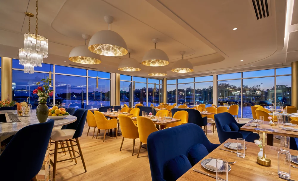 THE COMMODORE CLUB