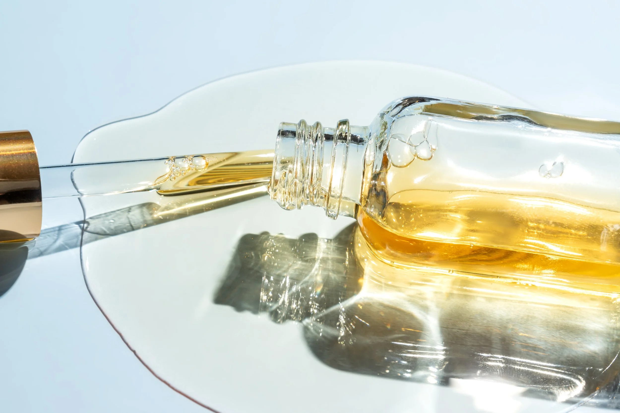 Retinol vs Resveratrol: Antioxidant Allies for Radiant Skin — Elemental ...