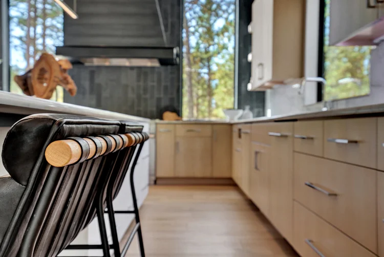 Main Locations — PixVid