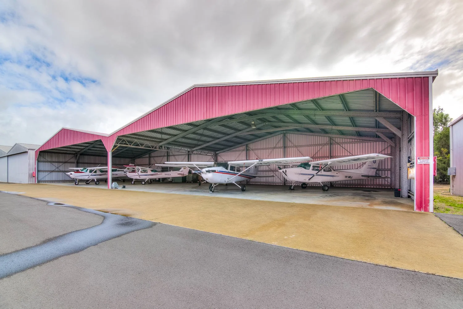 Flight School Facilities & Accommodation — Bunbury Flying School