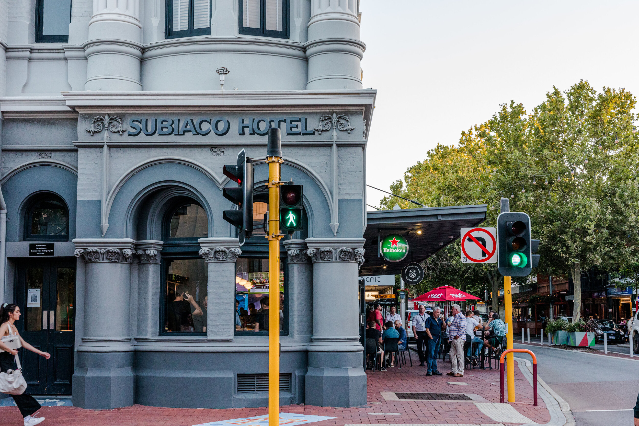 Bars — SUBIACO HOTEL
