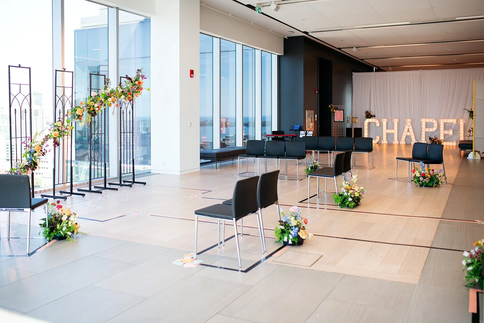 GLOBE AND MAIL CENTRE