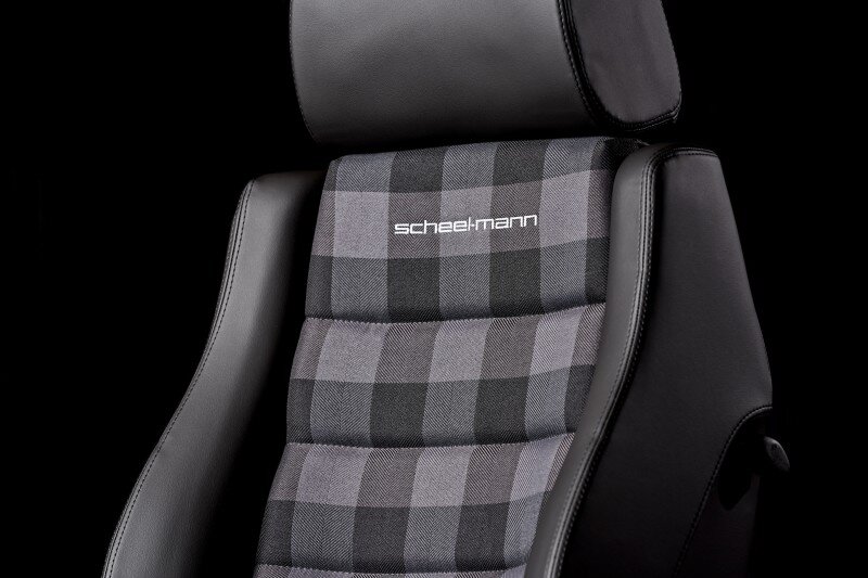Factory Scheel-Mann Seats — BMW 2002 Parts