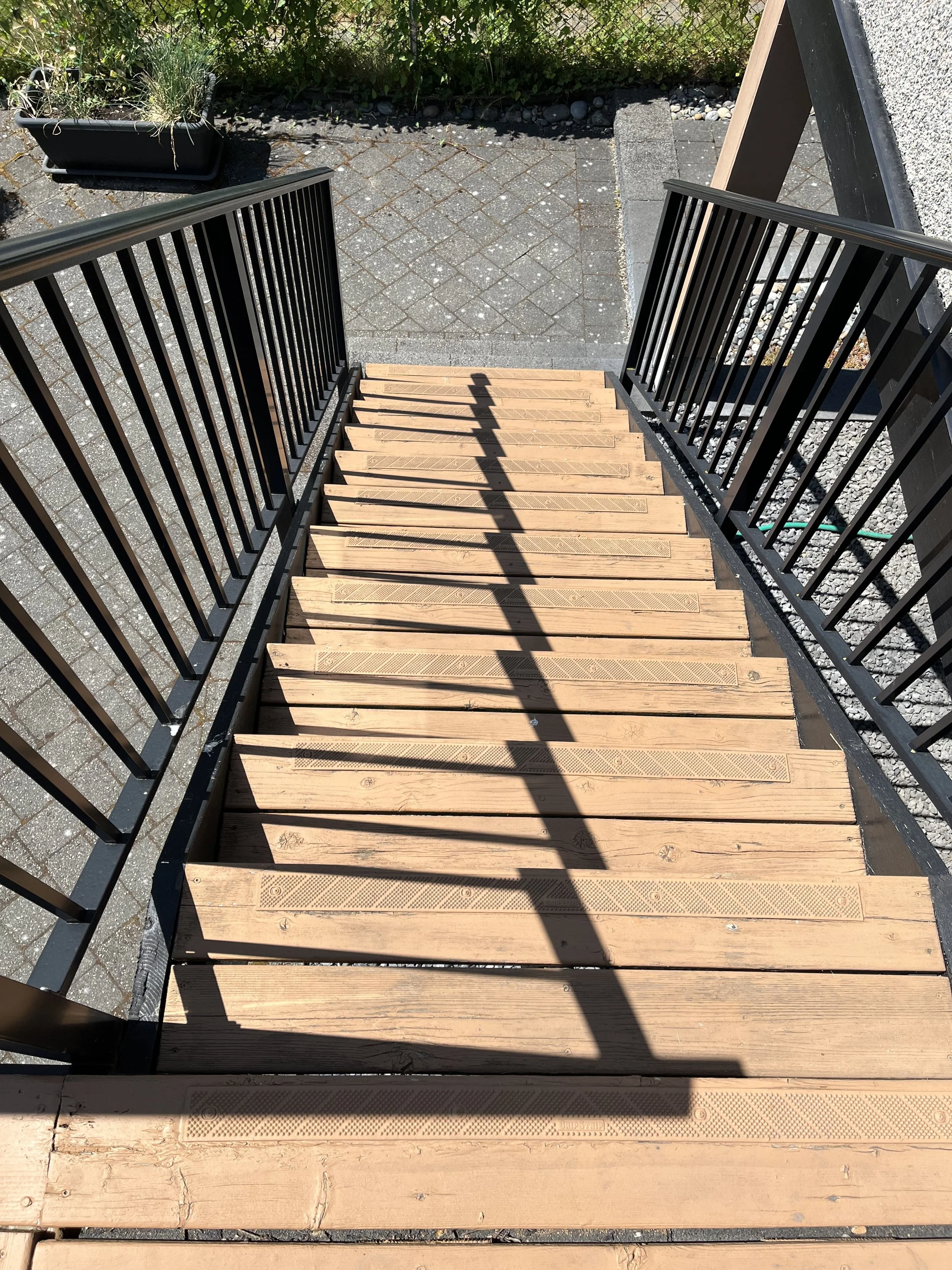 North Vancouver Deck — Roka Projects