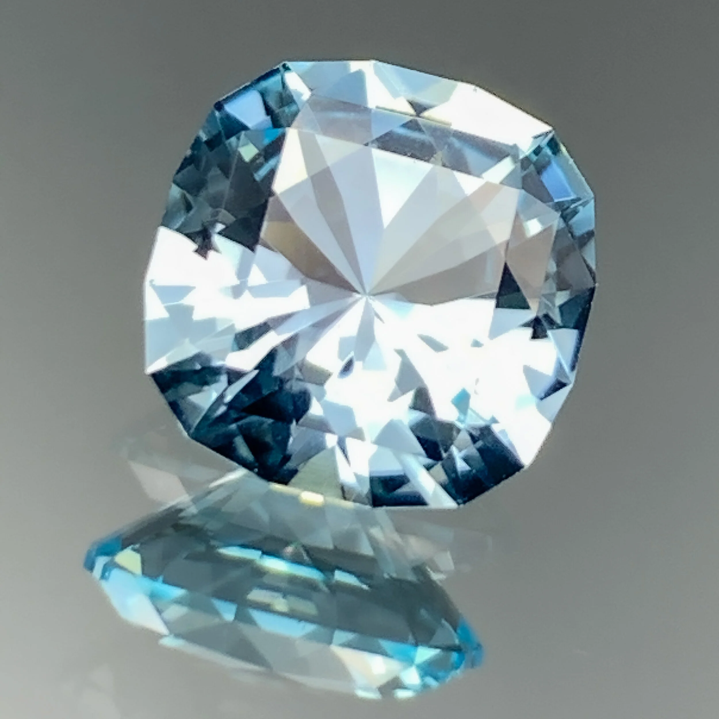 Exquisite Loose Gemstones Precision Faceted by Mike Soebbing