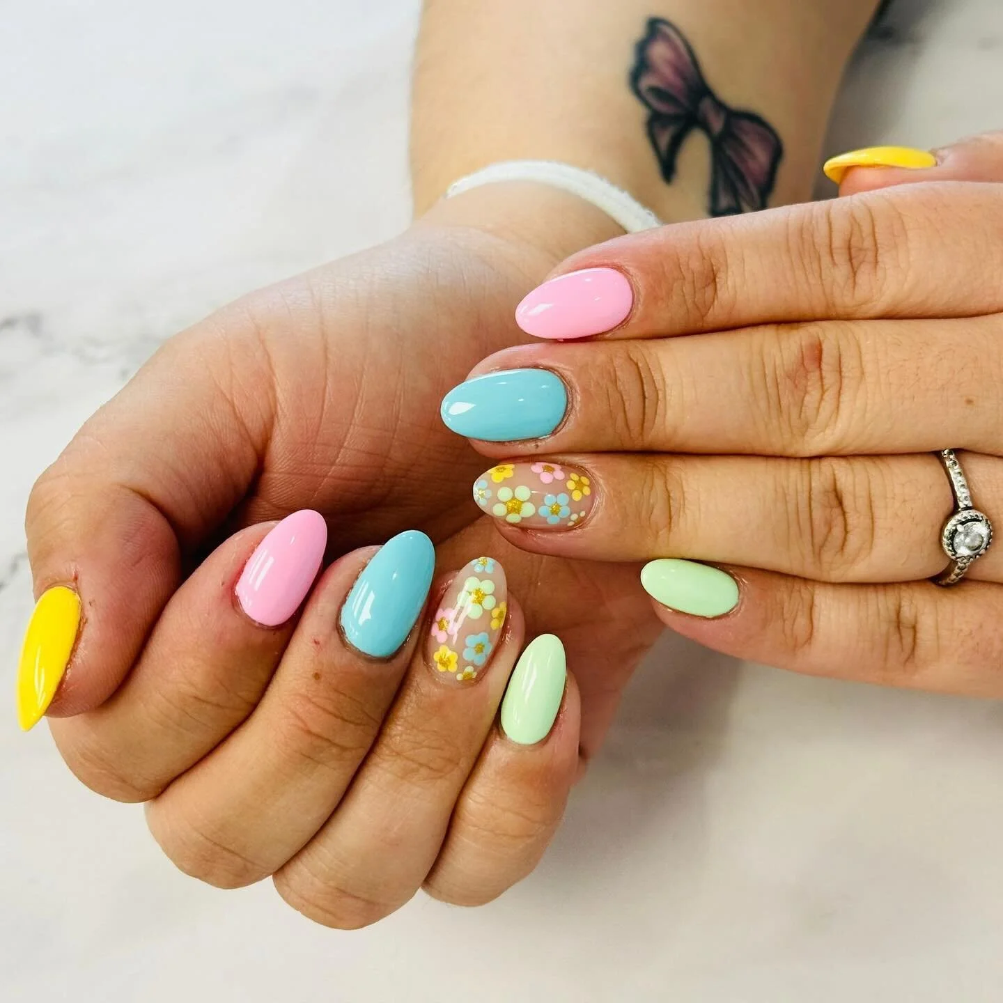 A.T. Nails | Mississauga Nail Salon | Talented Nail Technicians