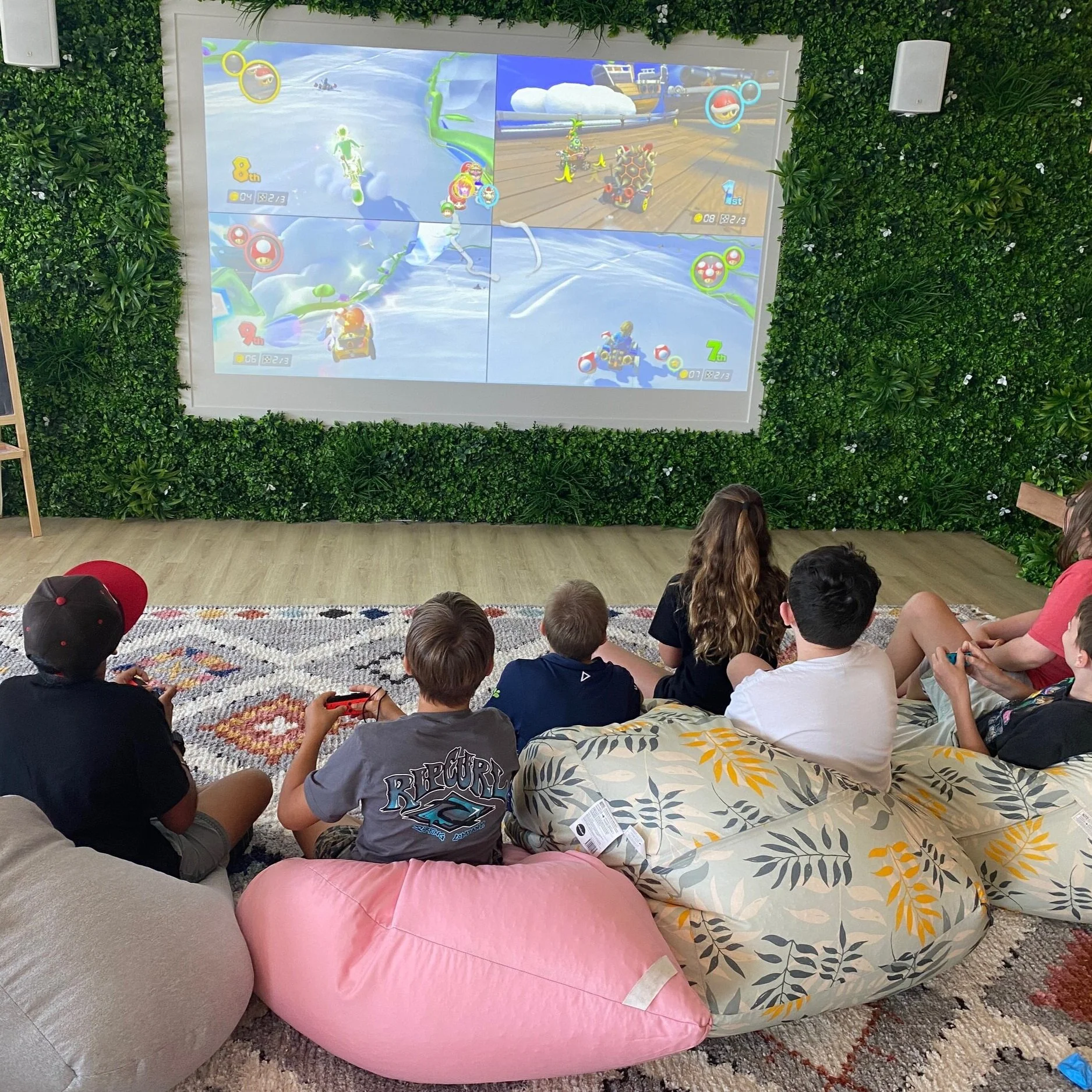 12+ Social Club — Social Studio