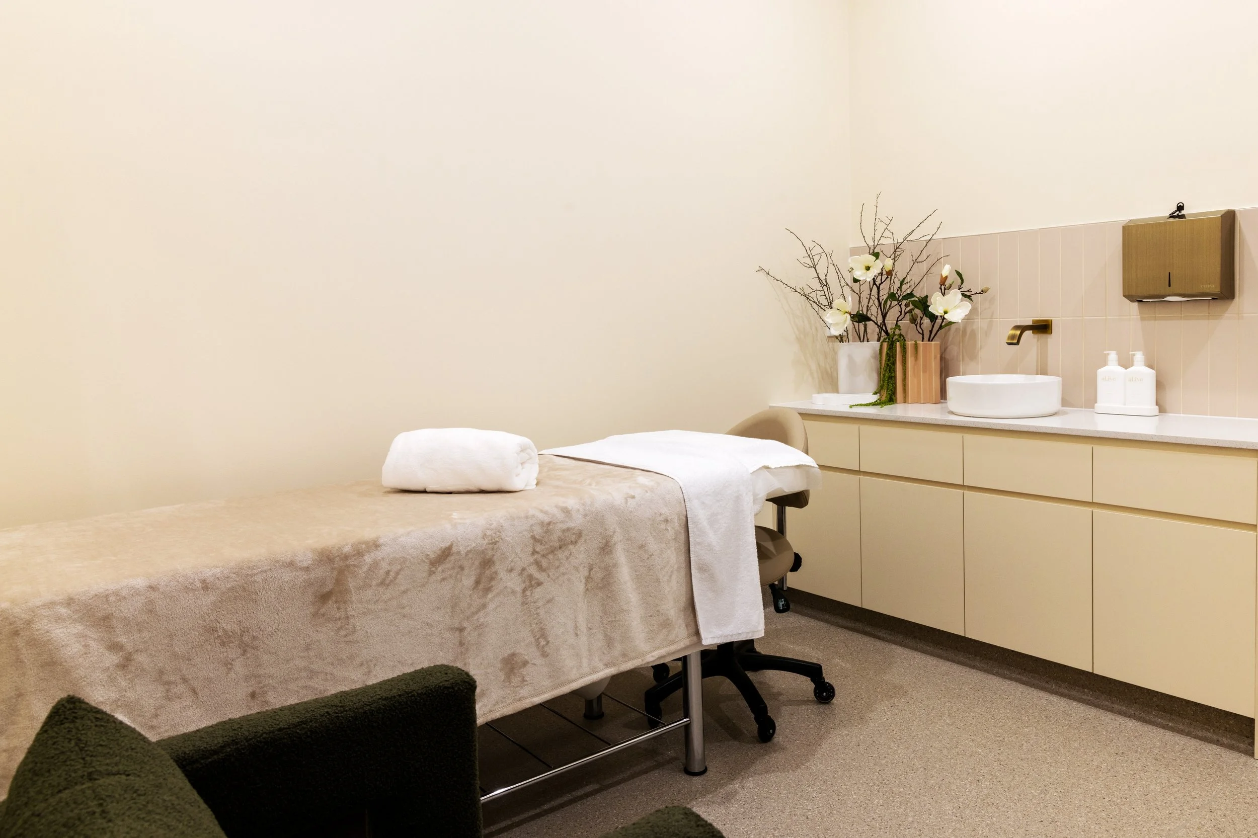 Cura Beauty Clinic — AGC Interior