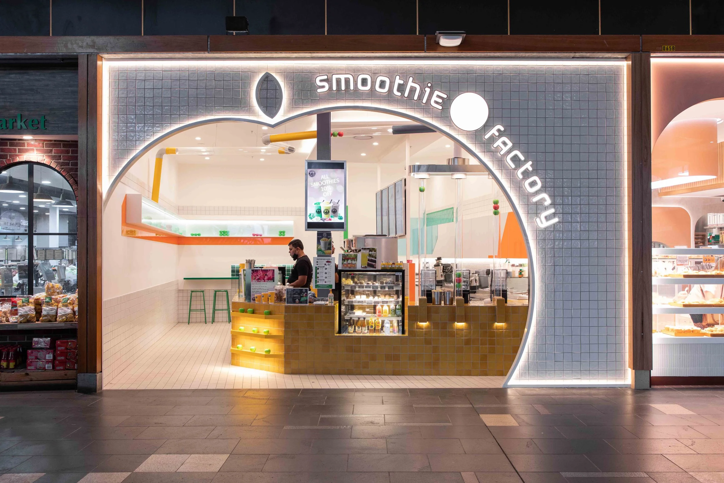 Smoothie Factory — AGC Interior
