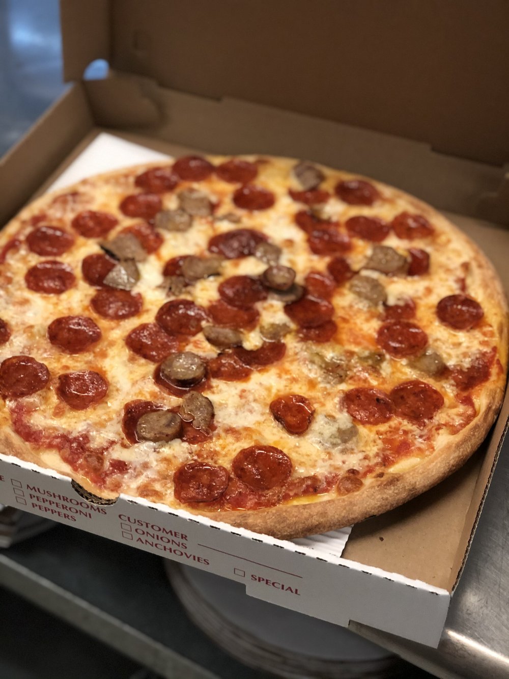 High Falls Pizzeria & Tap House