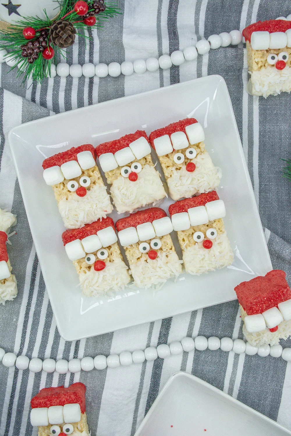 Simple Santa Claus Hat Rice Krispie Christmas Treats Recipe ...