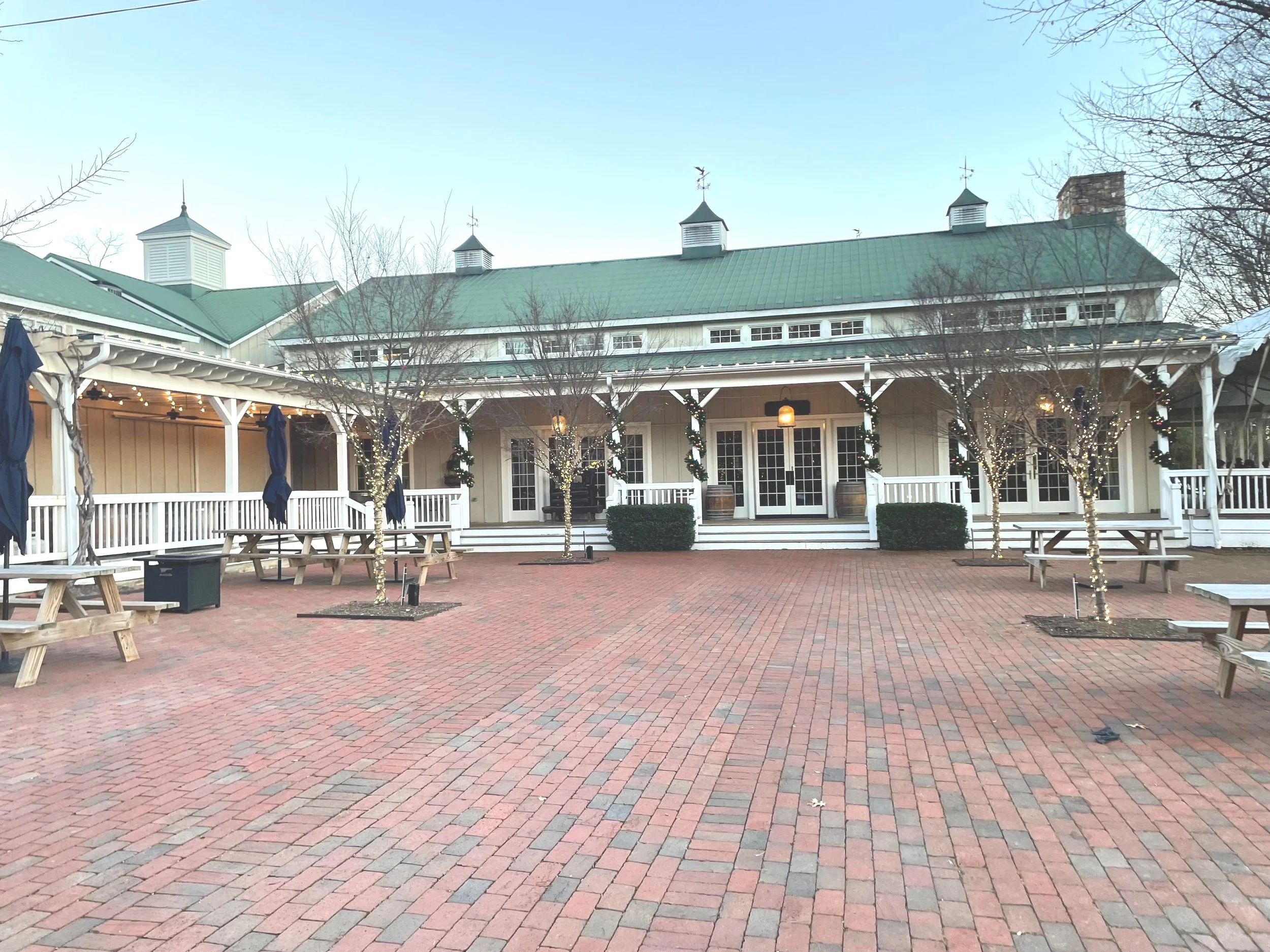 Veritas Winery and Vineyard Guide to Visit in Virginia — xoxoerinsmith.com