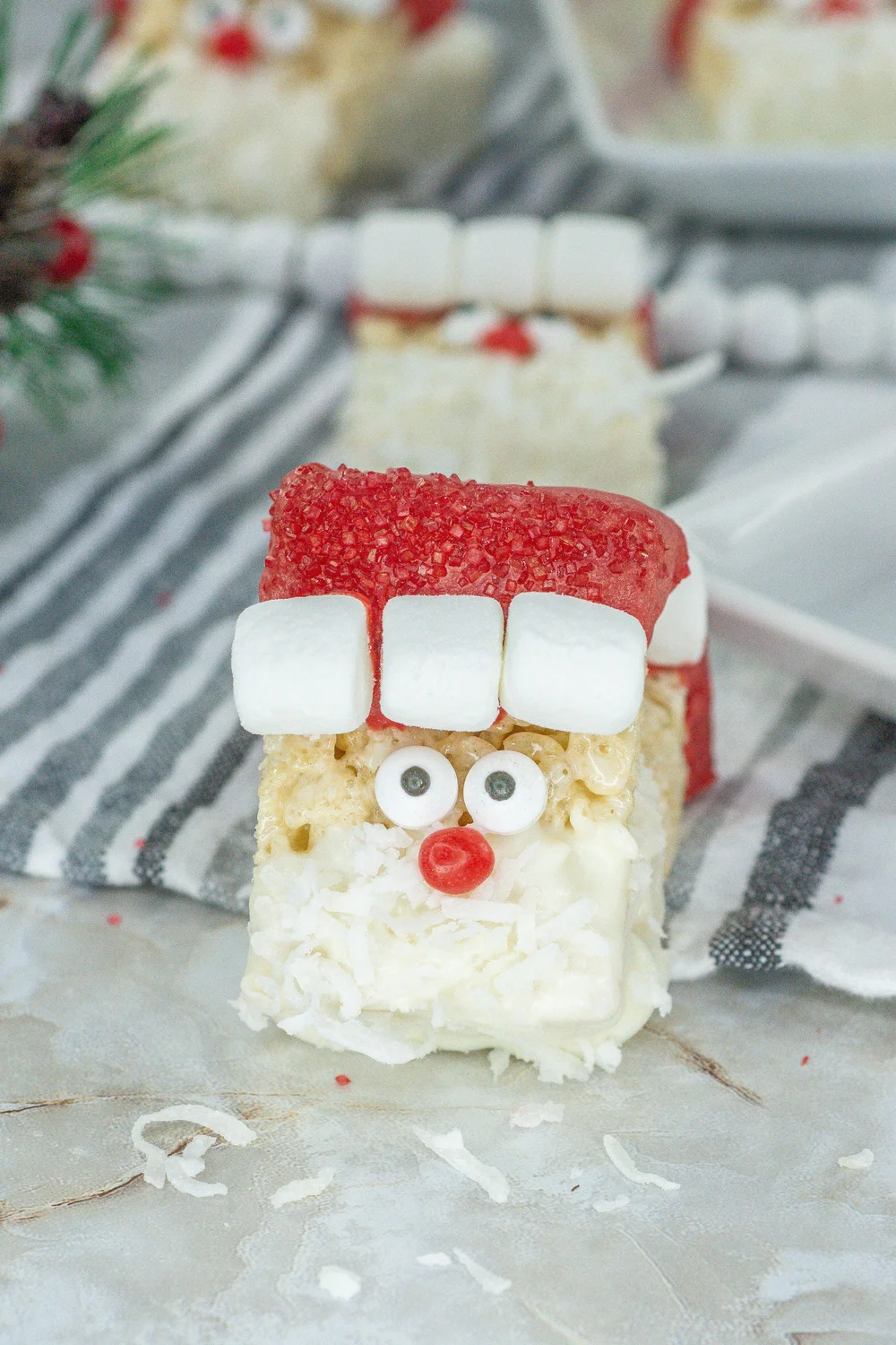 Simple Santa Claus Hat Rice Krispie Christmas Treats Recipe ...