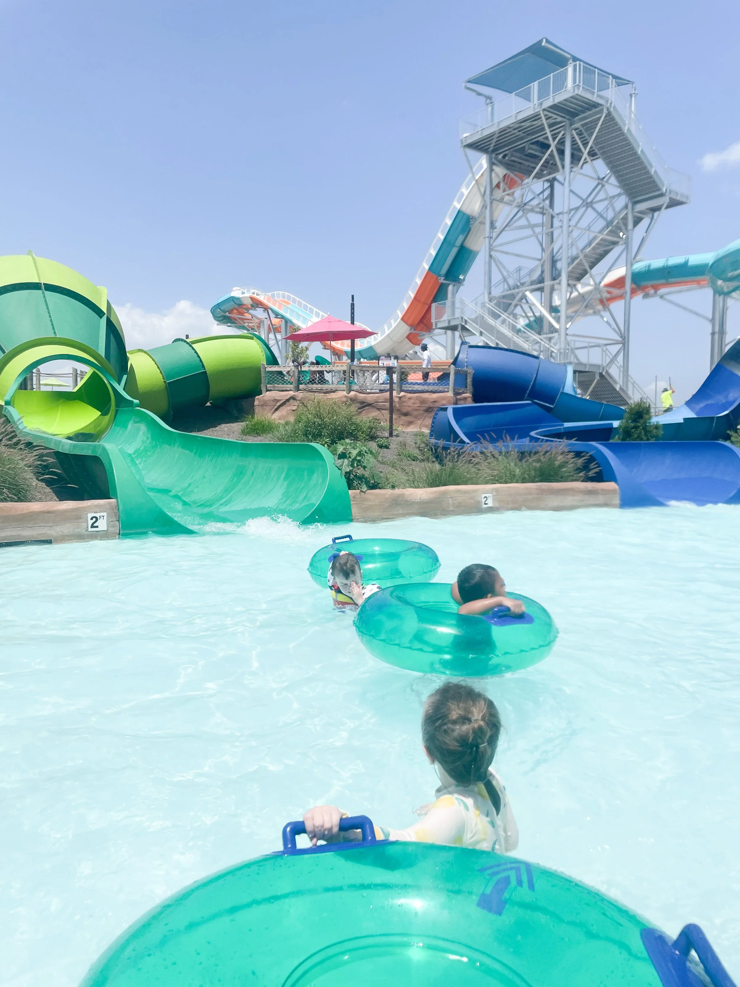Soaky Mountain Waterpark in Sevierville TN — xoxoerinsmith.com