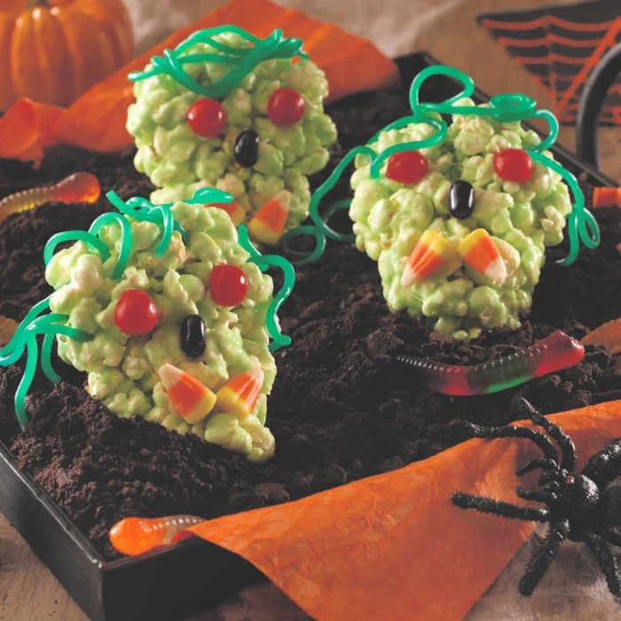 14 Easy Halloween Spooky Popcorn Mix & Recipe Ideas — xoxoerinsmith.com