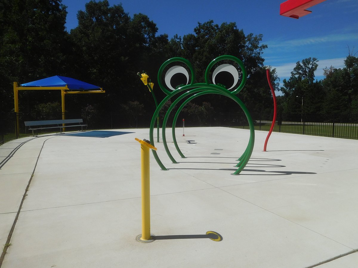 Splash Pads and Cool Water Play in Richmond, VA — xoxoerinsmith.com