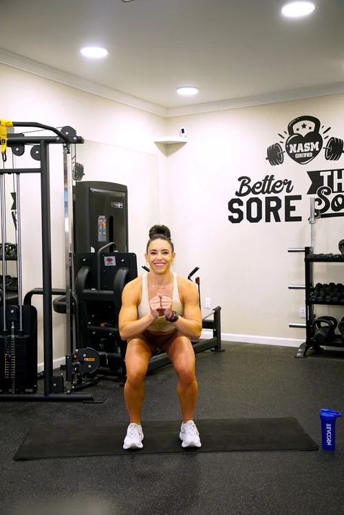 JACLYN BAKER – IFBB Fitness Pro