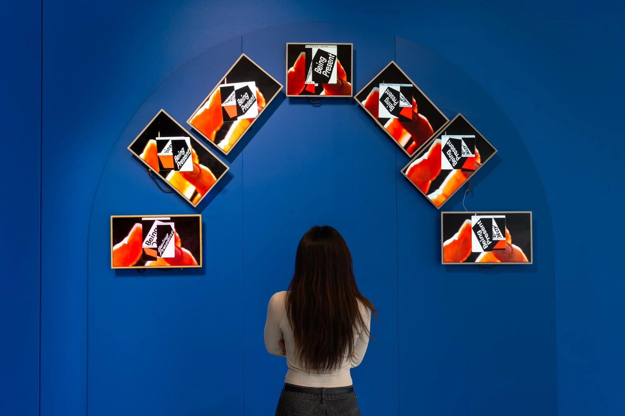 Be Online. Be Present. Be Okay by Yehwan Song | DISTRACTION — Science ...