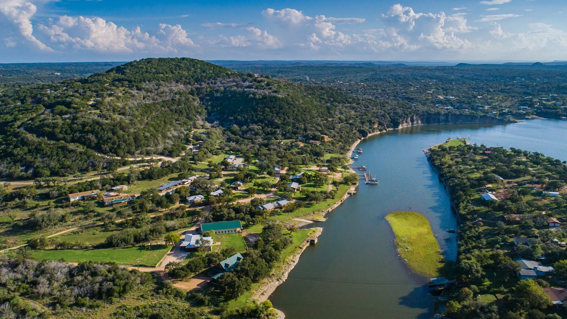 Thunderbird Lodge Burnet Texas Hill Country Cabins Spider Mountain ...