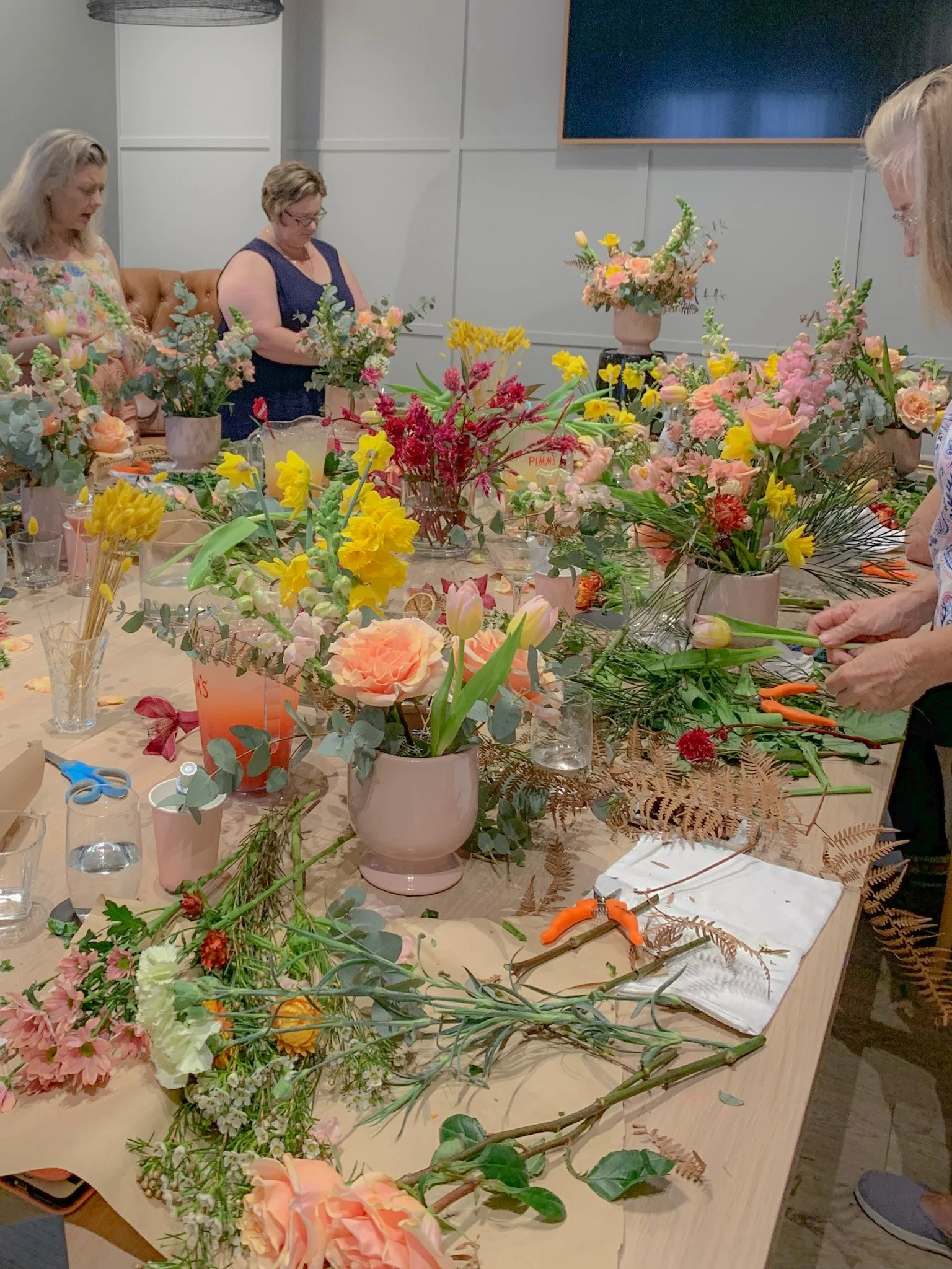 Floral Design Workshop Cairns. Flower School Cairns.