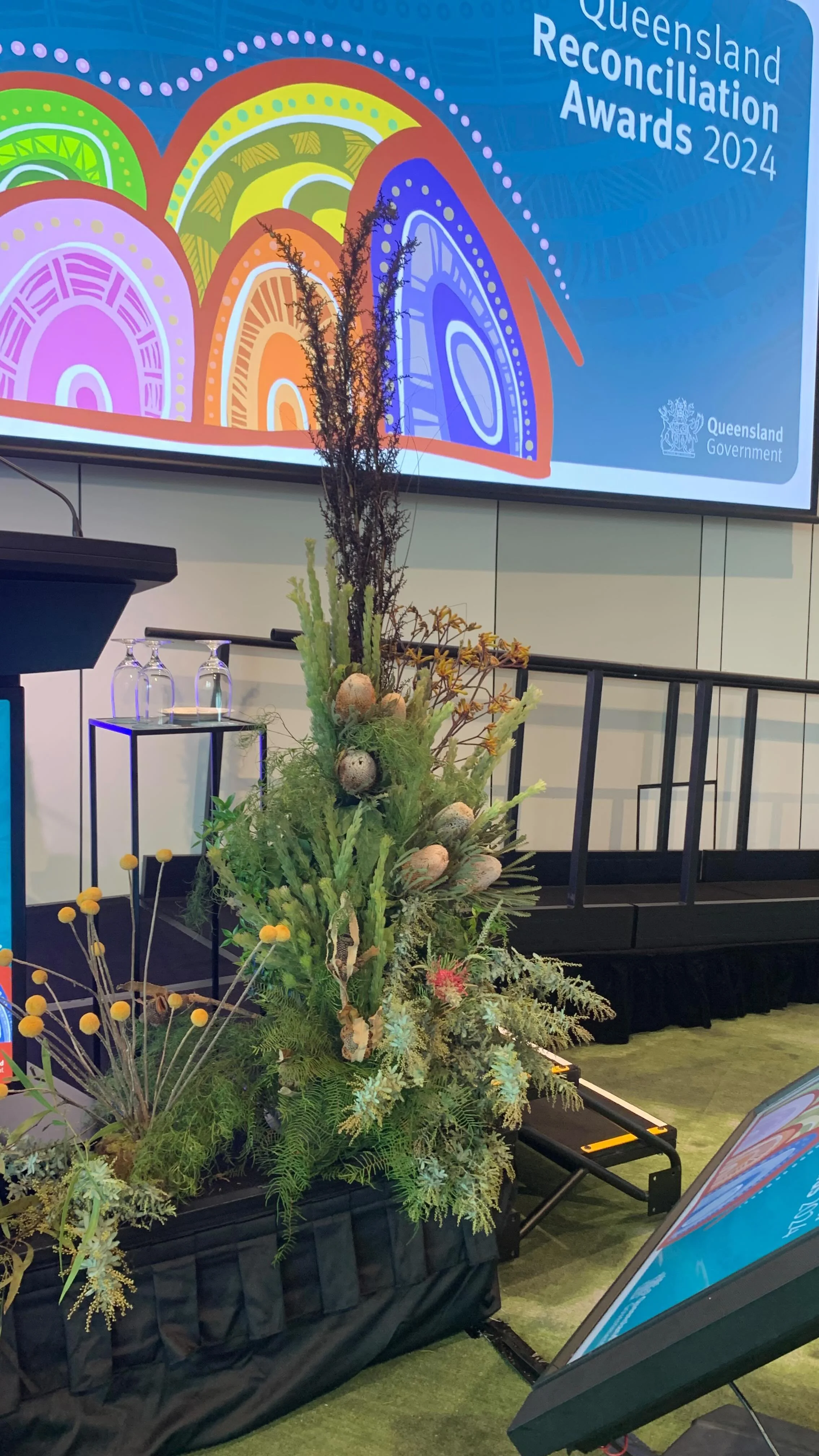 How to make a Sustainable Wreath Base