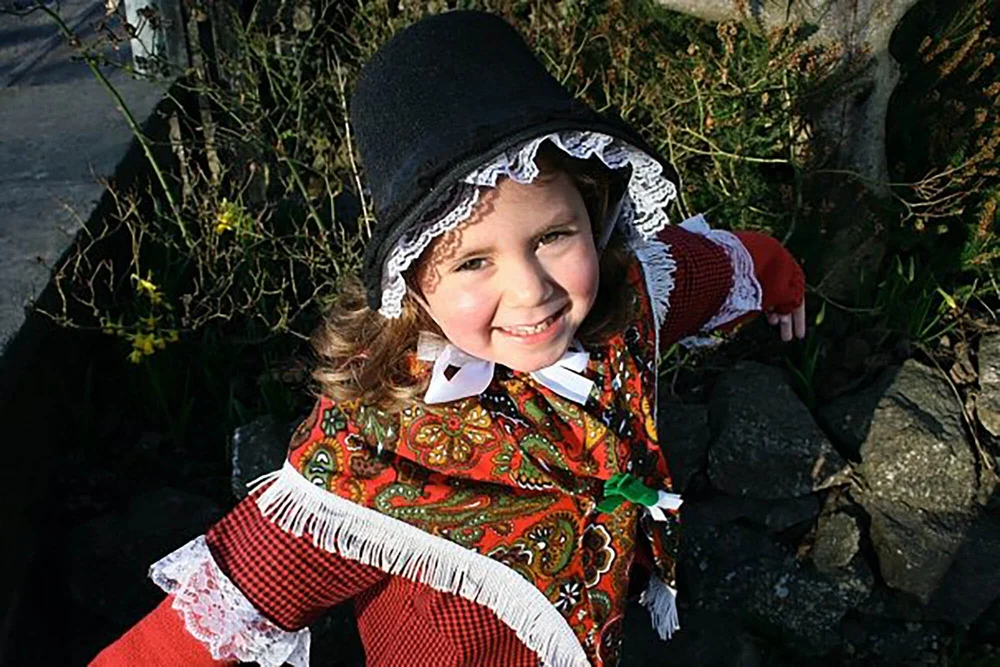 Making a Welsh clog-dancing costume — Ceri Gwen • graphic design ...