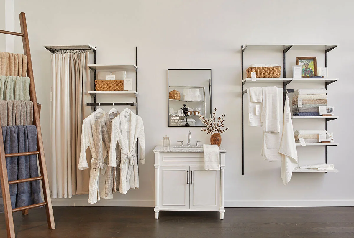 CUSTOM RETAIL FIXTURES — MRO Built