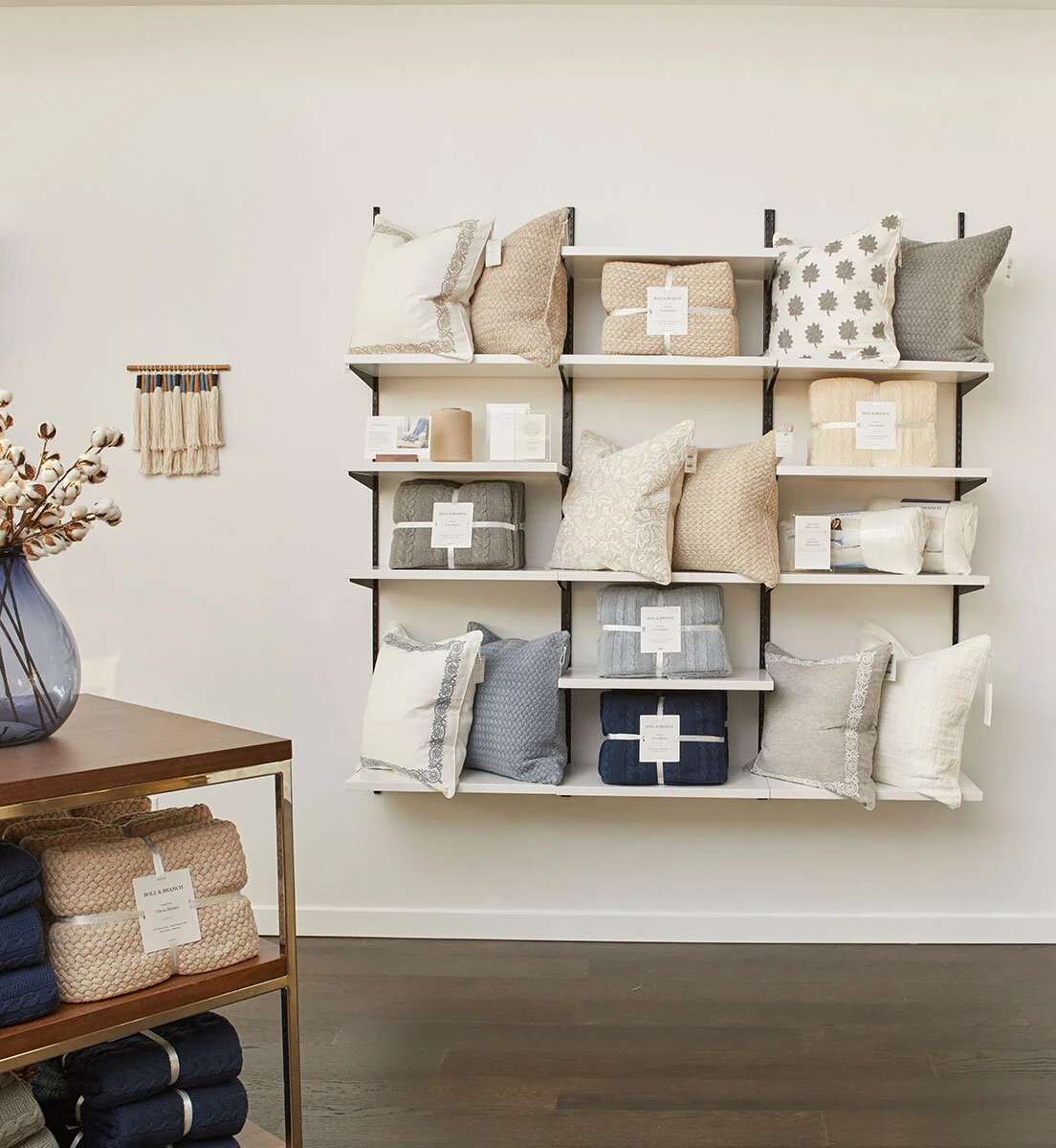 CUSTOM RETAIL FIXTURES — MRO Built