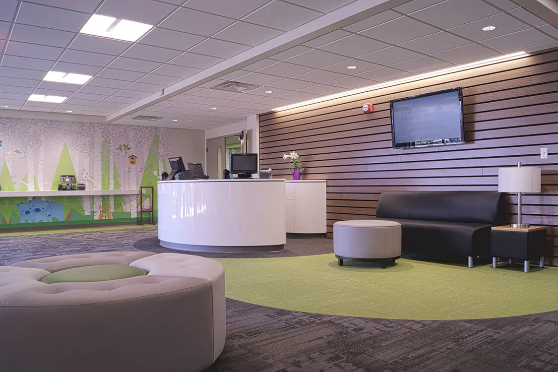 CUSTOM RECEPTION DESKS & CASH WRAPS — MRO Built