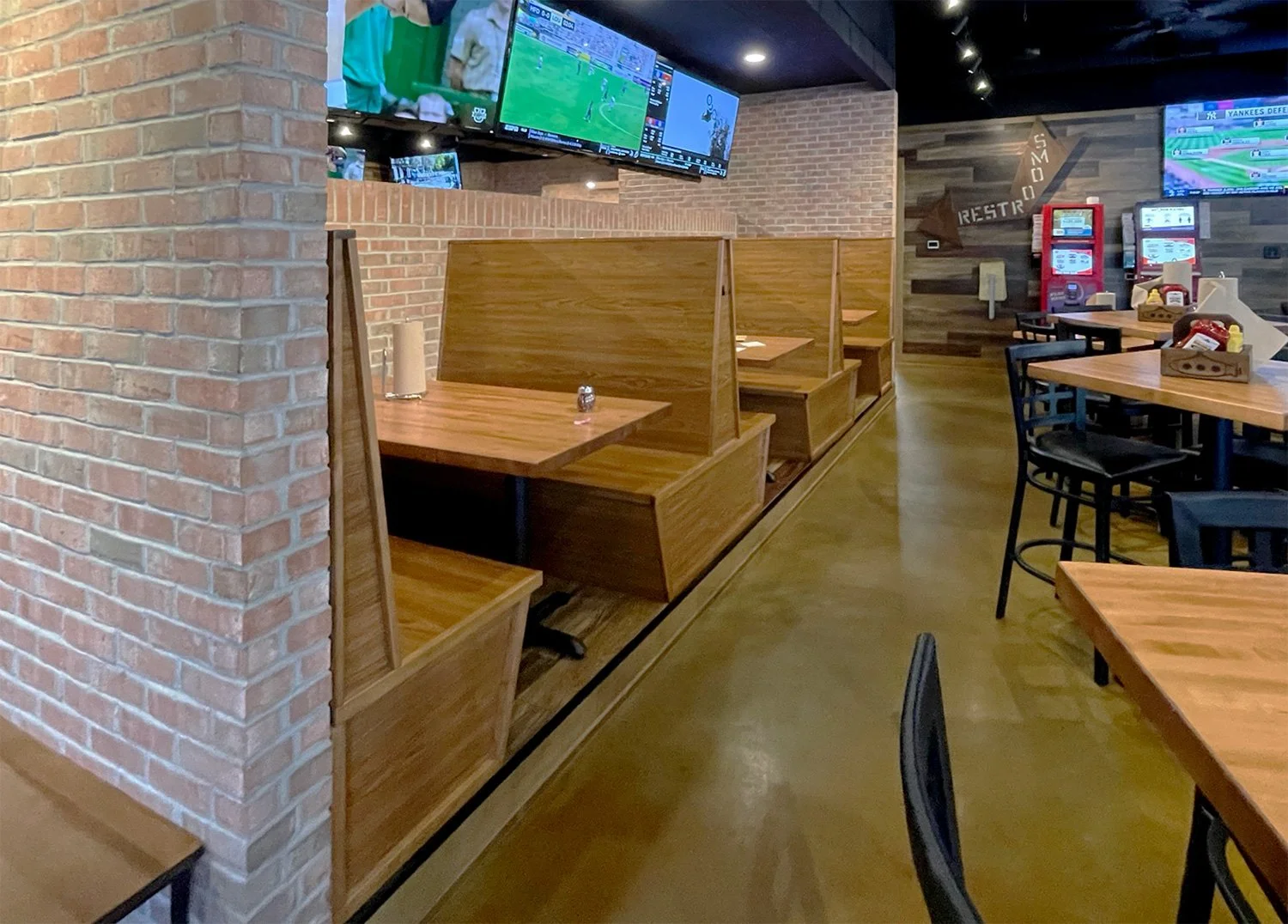 CUSTOM ARCHITECTURAL MILLWORK: RESTAURANTS — MRO Built
