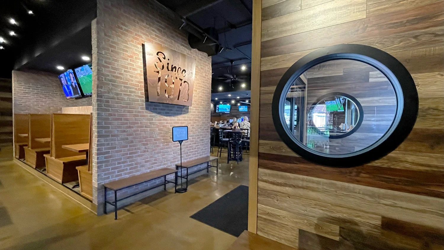 CUSTOM ARCHITECTURAL MILLWORK: RESTAURANTS — MRO Built