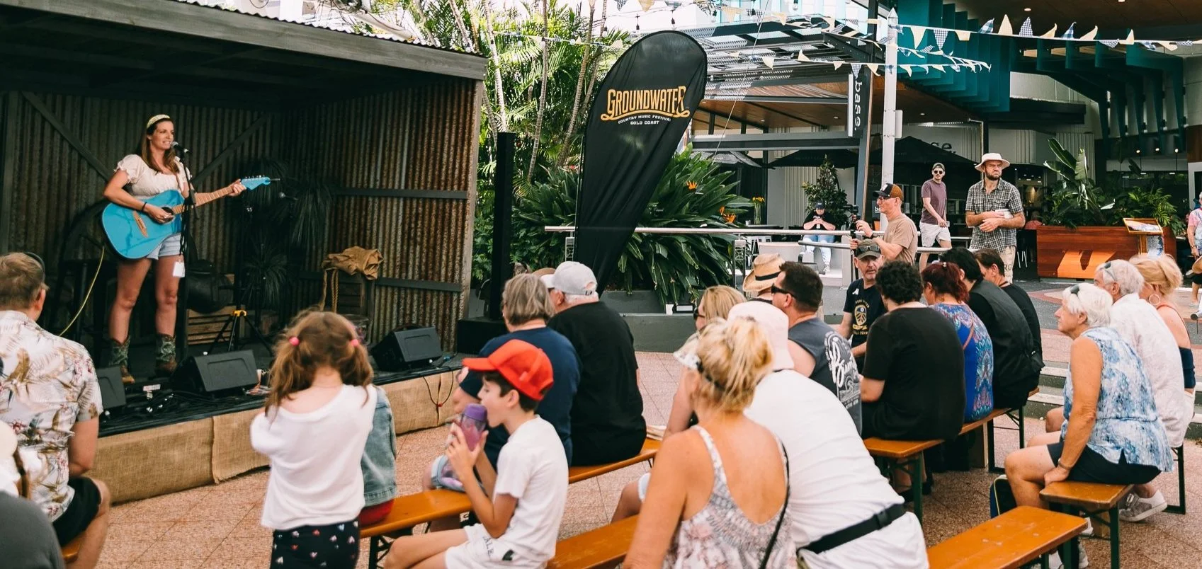 Rae Leigh - Singer & Songwriter