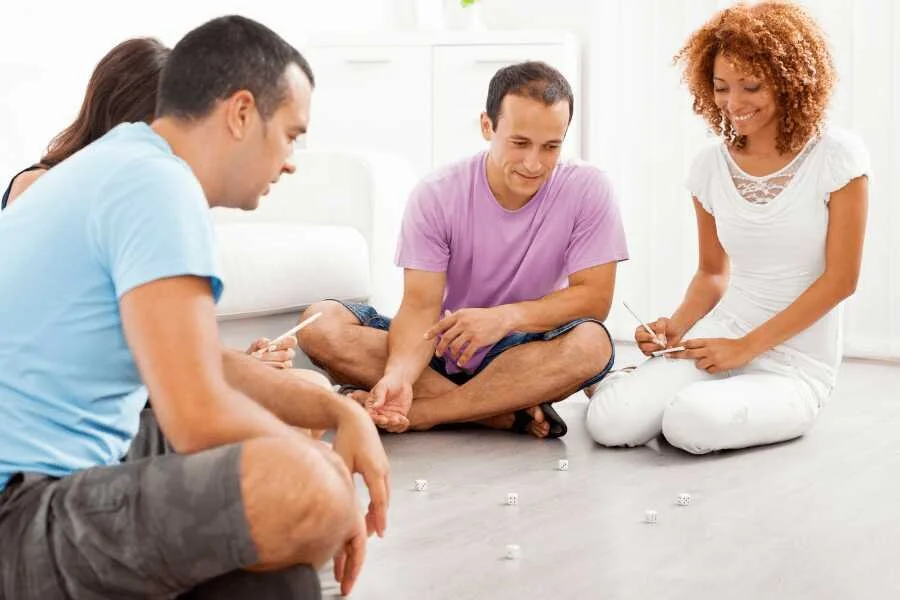 How to Play Farkle: A Complete Guide — Gather Together Games