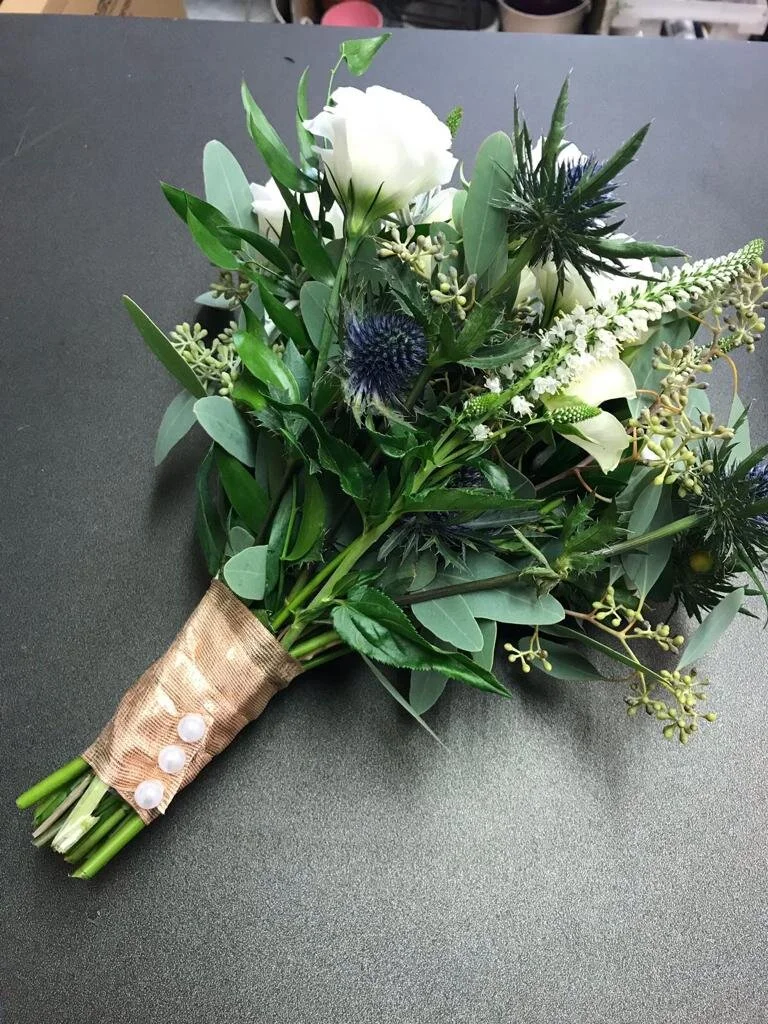 Independent, Bristol florist, offering flowers and floral arrangements ...