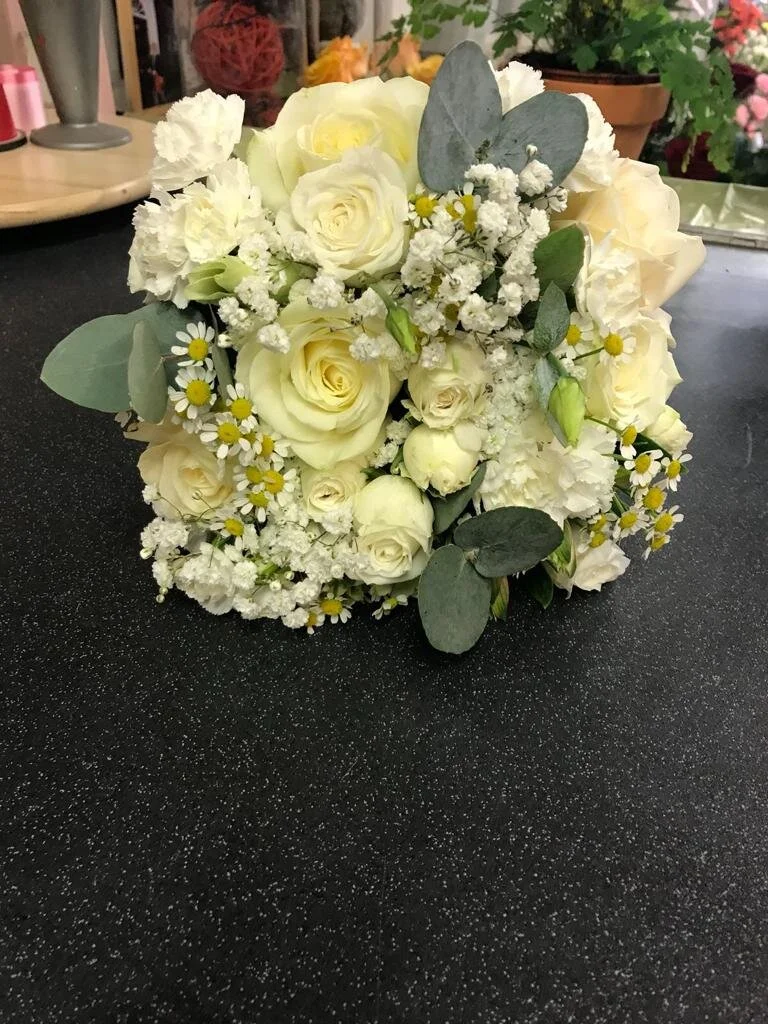 Independent, Bristol florist, offering flowers and floral arrangements ...