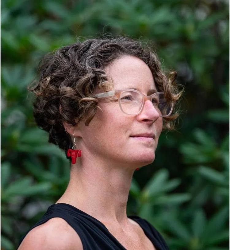 Hysteriography by Dr. Julia McDonald — The Good Listening Project