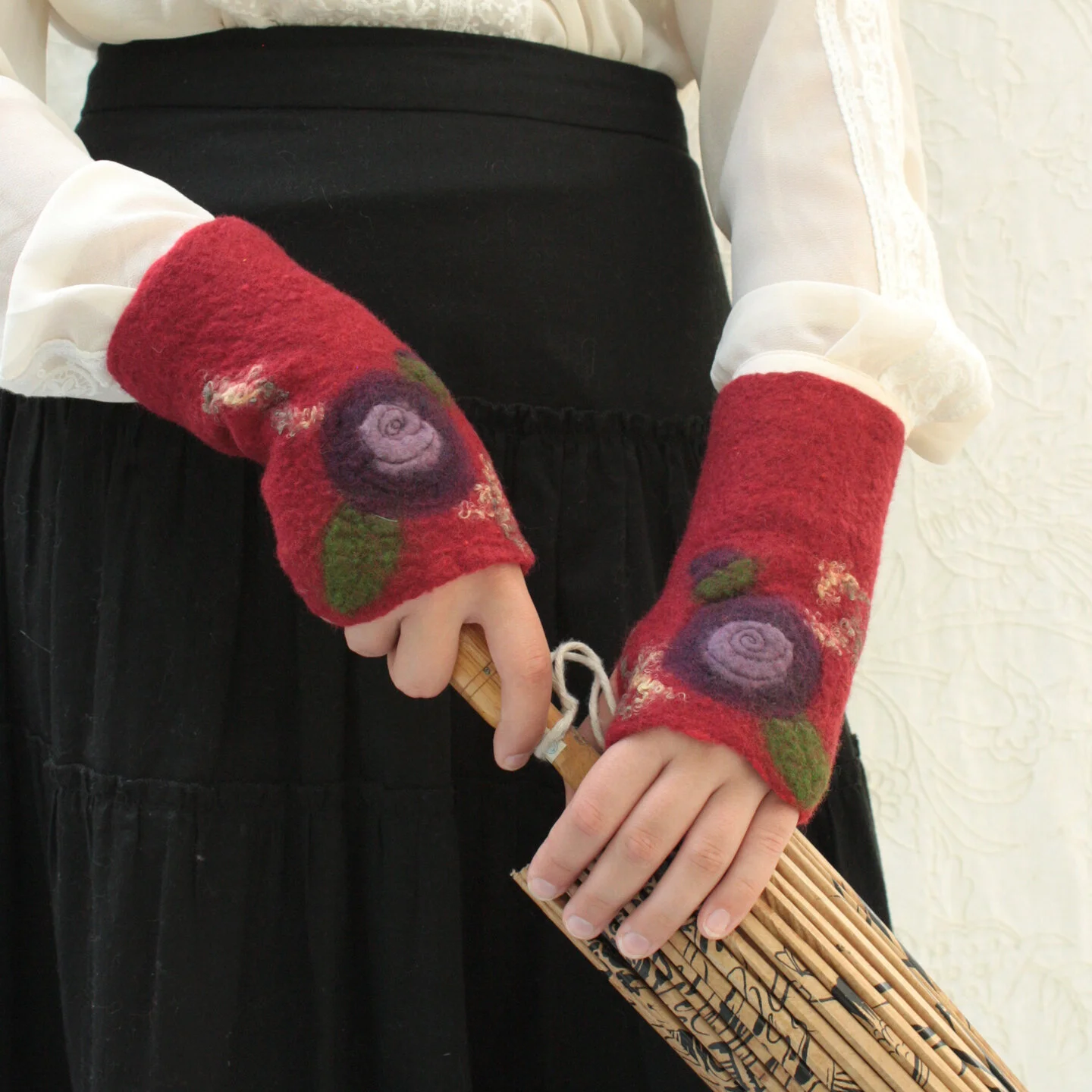 Ladies fingerless rose mittens — Miss Fitt & Co. ~ Moss Fête