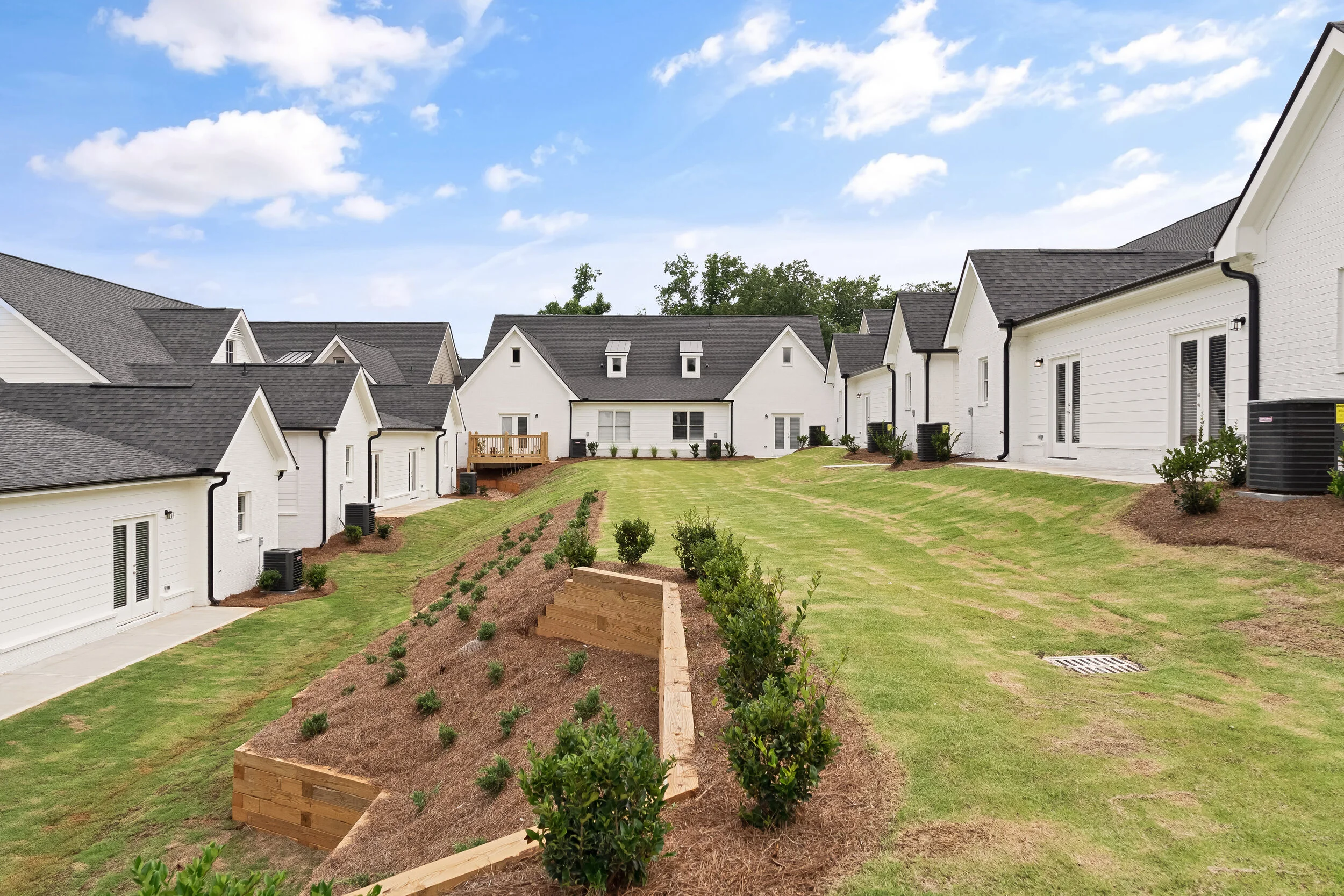 Noble Village Lilburn Gallery — White Oak