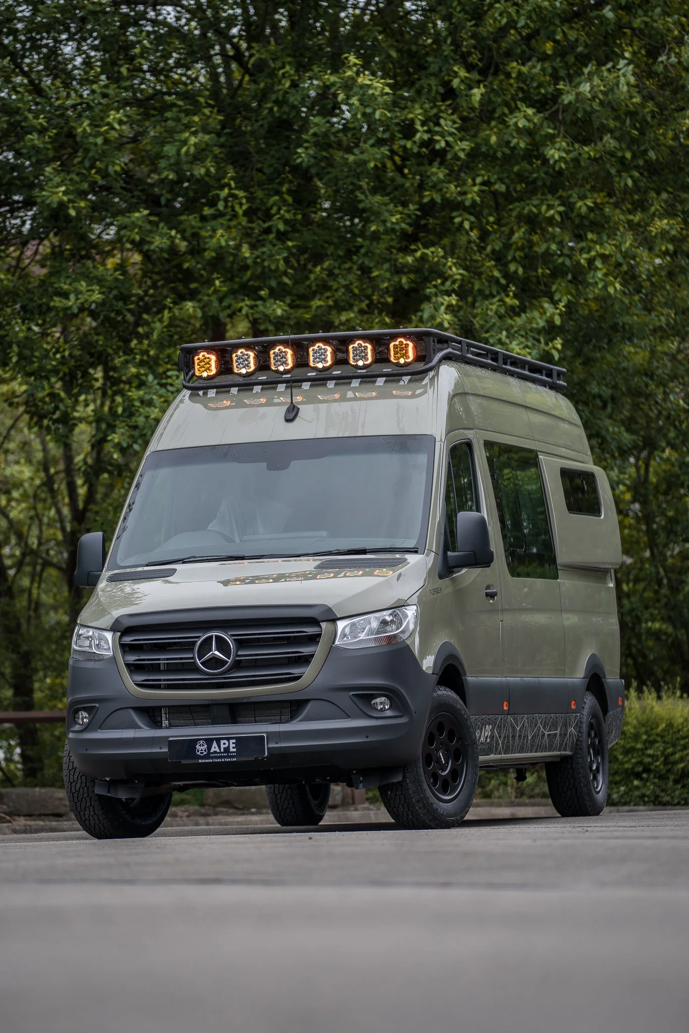 FLIPSIDE BUILD — APE Adventure Vans