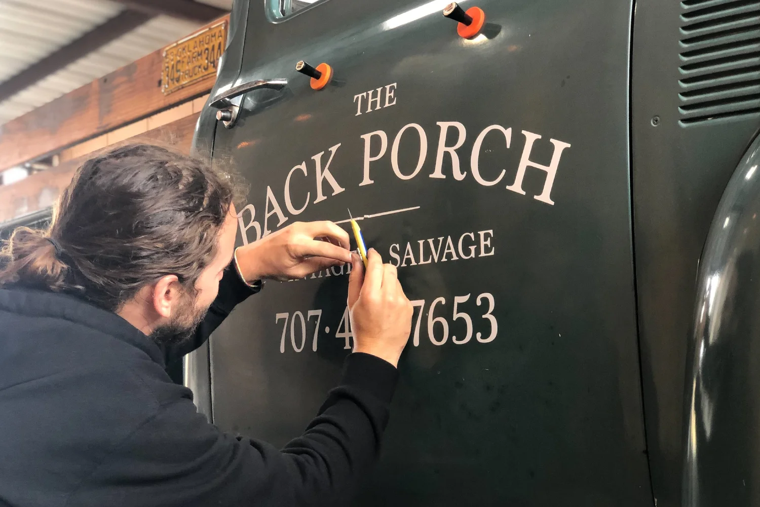 REVISION Graphic Design (Logos, Branding, Illustrations, Web Design)