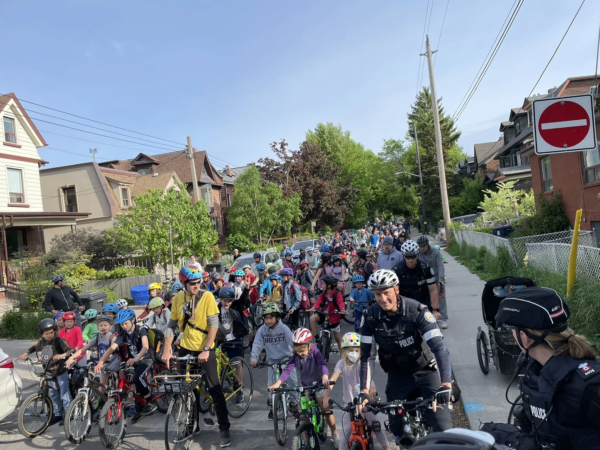 Safe, Fun Biking To School: The Bike Bus Movement Is In Full-Swing ...