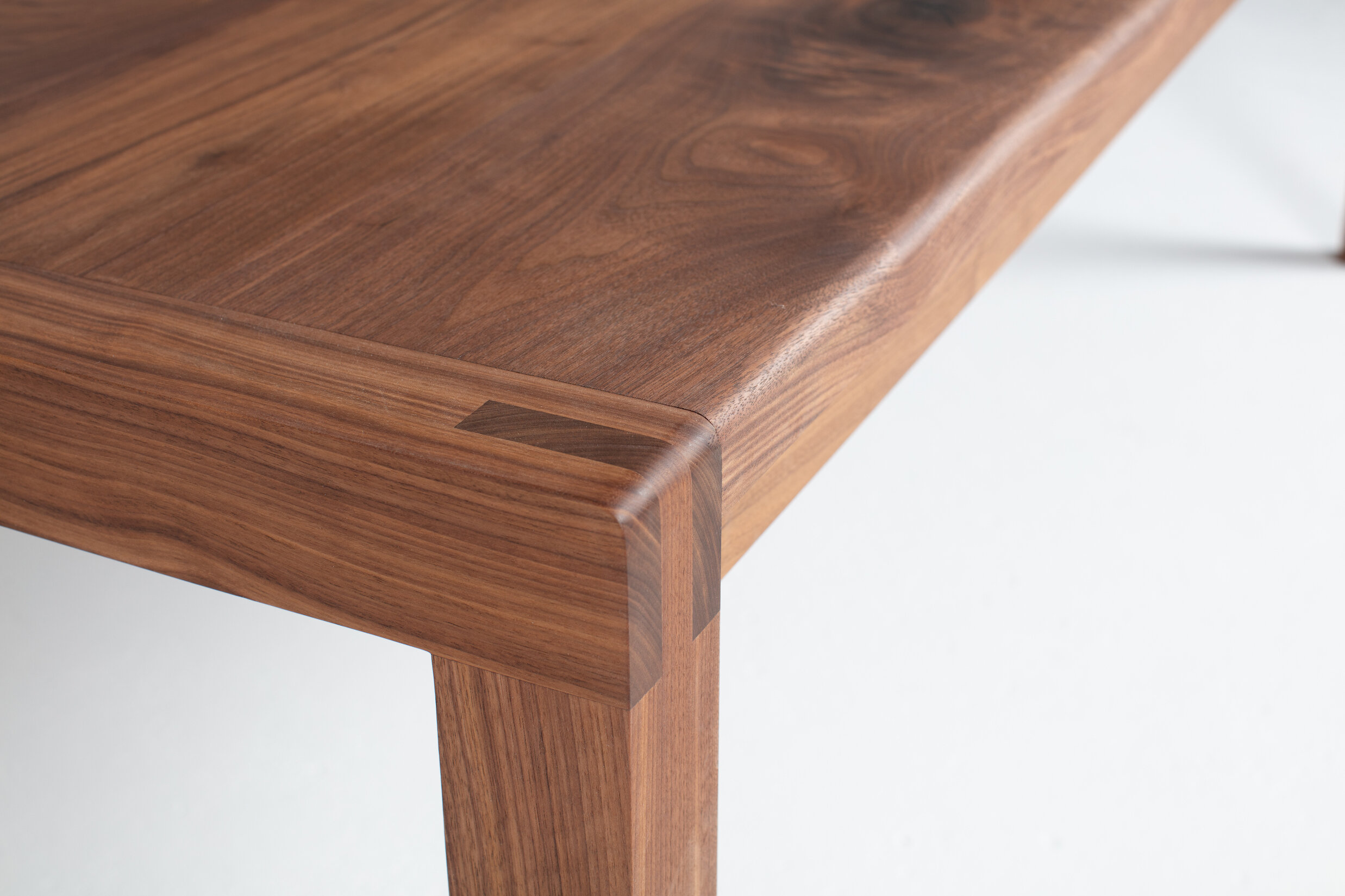 Lyford Dining Table — Arbor Exchange