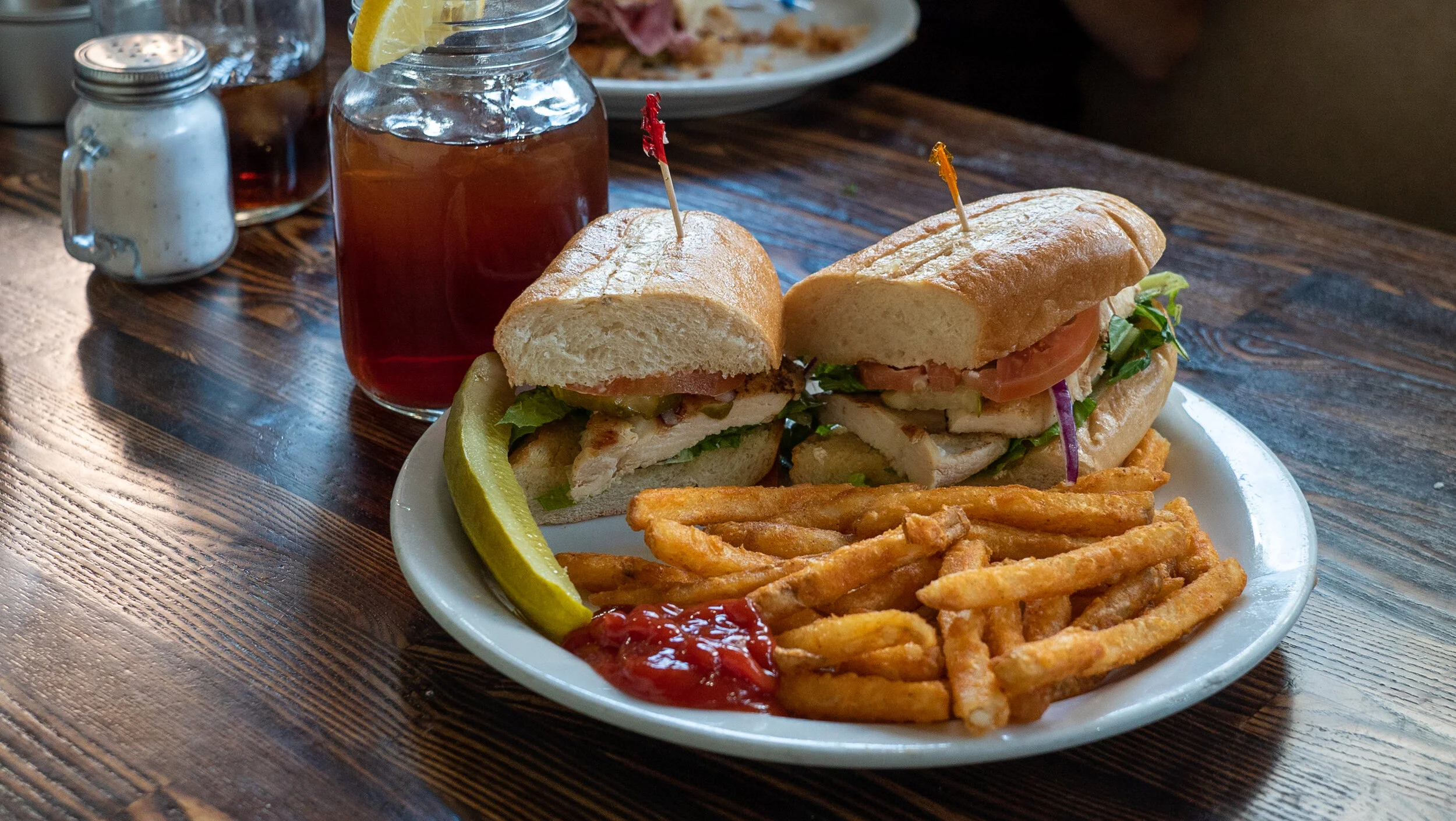 Apple Annie's Bakery & Restaurant — Oak Tree Mountain